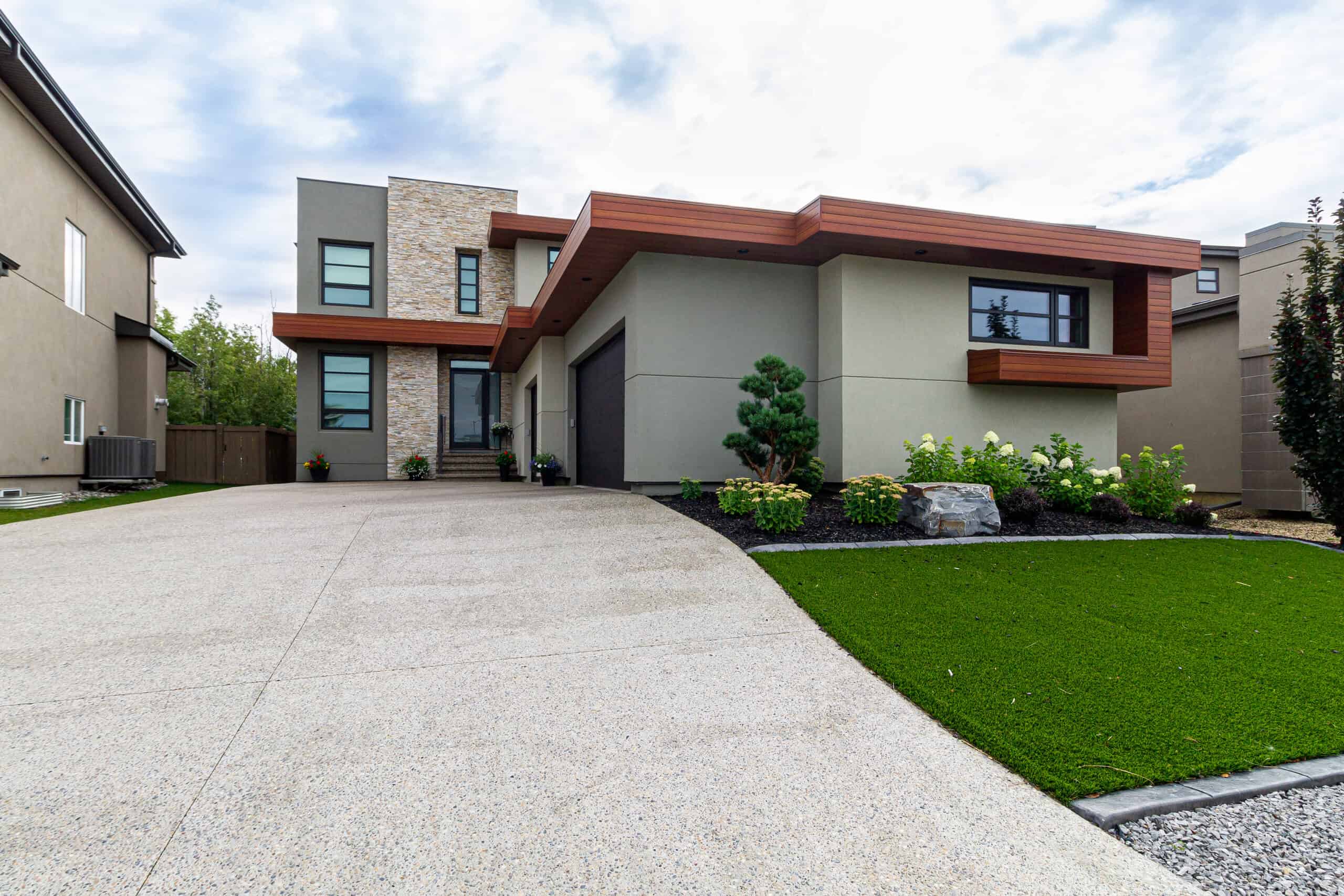 Modern Exterior Design | Completed Projects By Met Exteriors