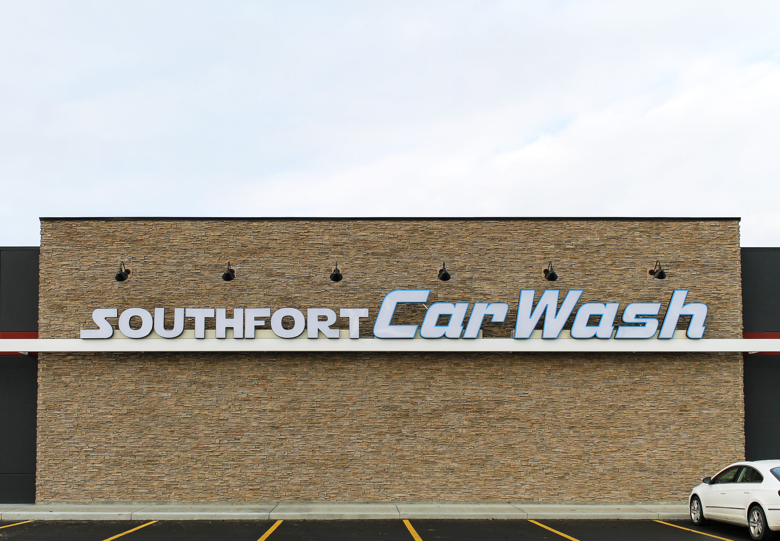 Commercial Stone Project | Completed Projects By Met Exteriors